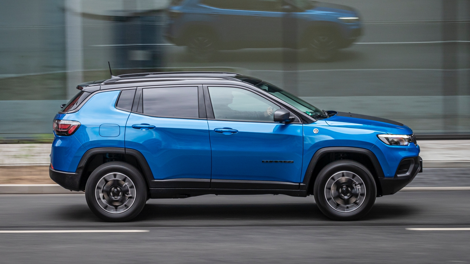 Comparativa entre el Jeep Avenger y el Jeep Compass | carwow | Carwow
