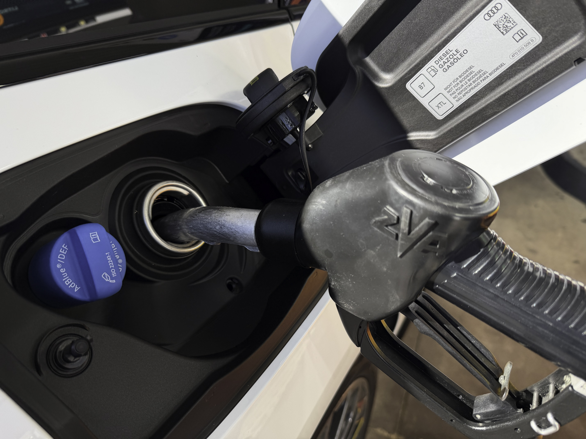 Tu coche diésel podría no aceptar biodiésel: qué mirar antes de ...